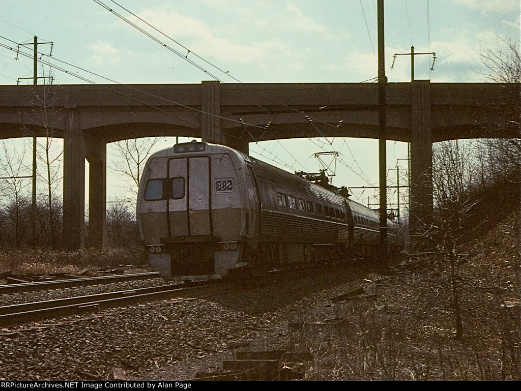 Amtrak Metroliner 882